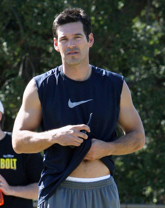 Come on Eddie, show us some more!